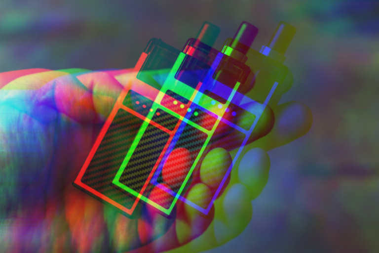 Open Pod Vapes vs Closed Pod Vapes: What's The Difference?